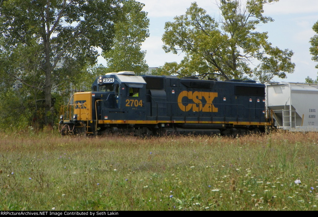 CSX 2704